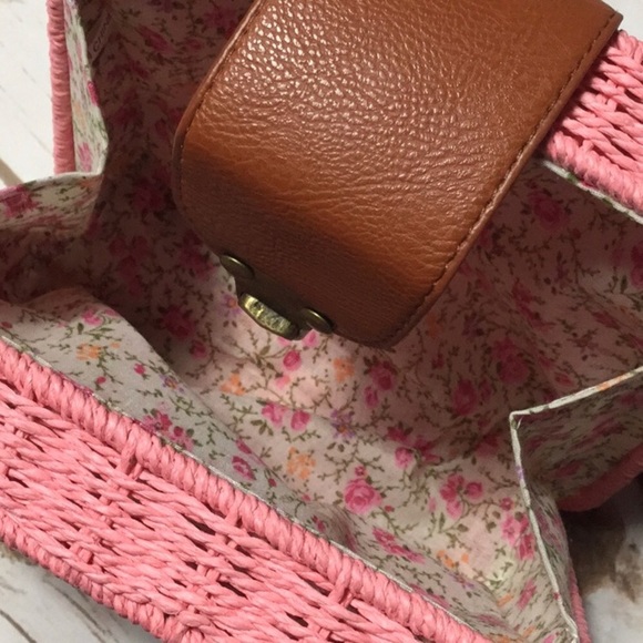 Urban Outfitters | Bags | Woven Straw Faux Leather Vintage Look Box Bag ...